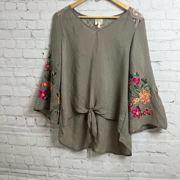 fig and flower | Tops | Fig Flower Womens Bohemian Peasant Top Floral ...